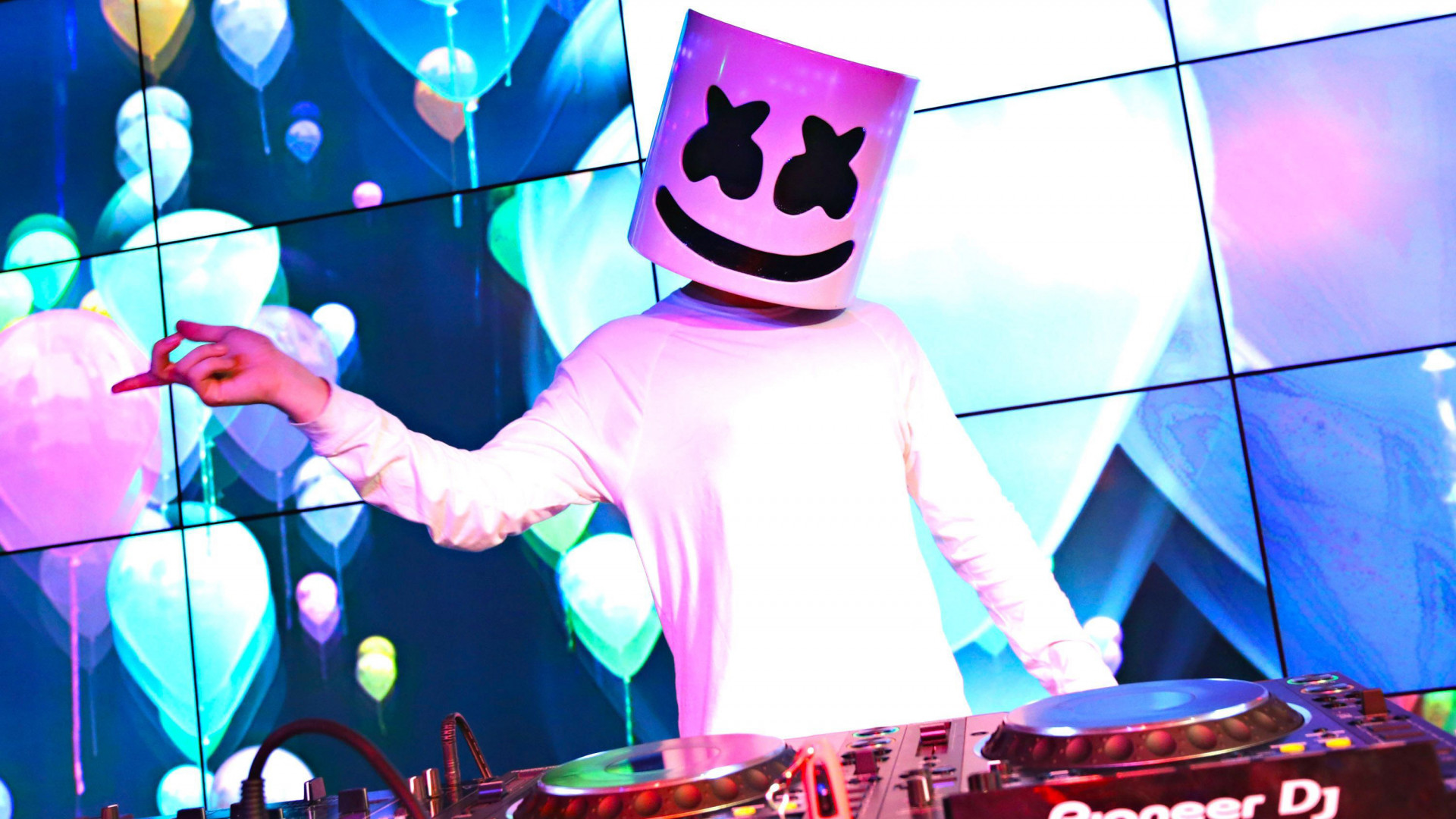 Top 10 Djs In The World Who Are Changing The EDM Industry In 2022 Top 10 Djs In The World Who Are Changing The EDM Industry In 2022